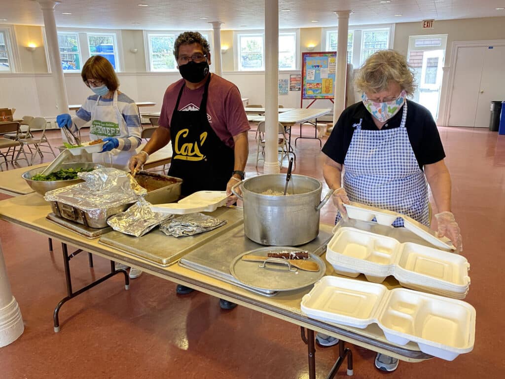 Dine & Connect Serves Unhoused Alamedans