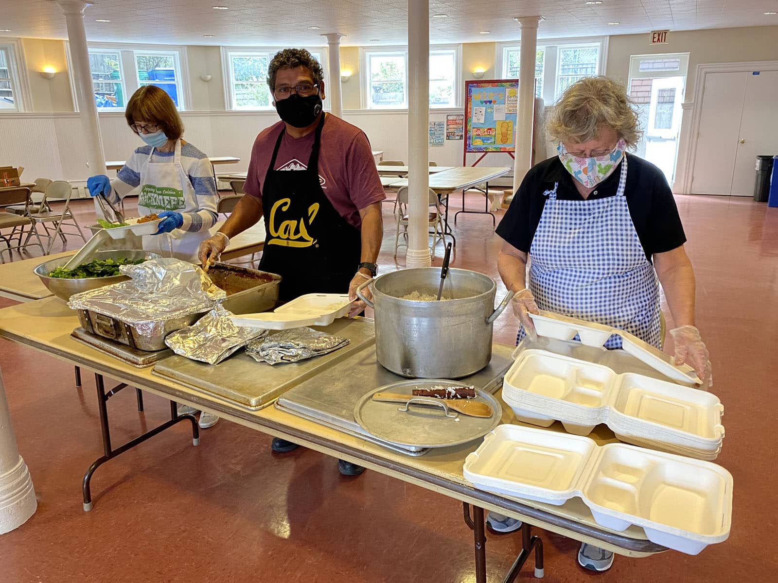 Dine & Connect Serves Unhoused Alamedans